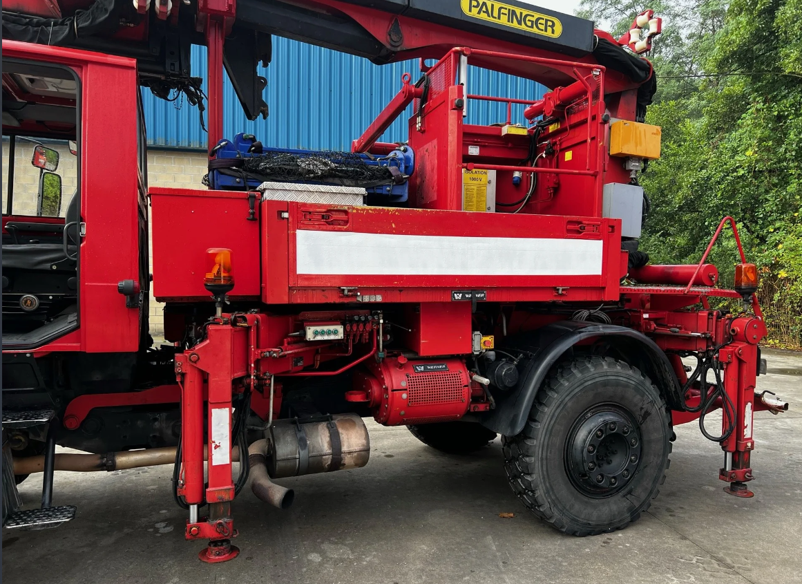 Grue Palfinger PA 19000 10m90 montage Werner + nacelle sur châssis ...